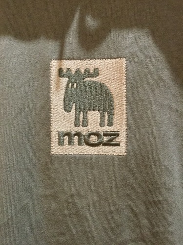 【moz】新作☆フロントBOXロゴ Tパーカー｜ショップトピックス｜アリオ札幌